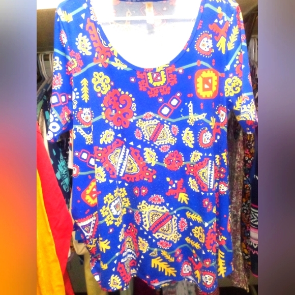 LuLaRoe | Tops | Lularoe Perfect T Short Sleeve Tshirt | Poshmark